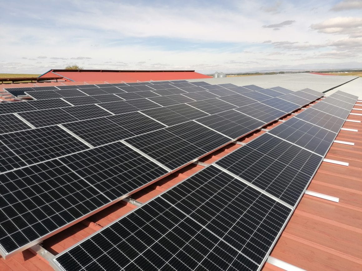 Esquema instalación fotovoltaica aislada ☀️ Besun Energy